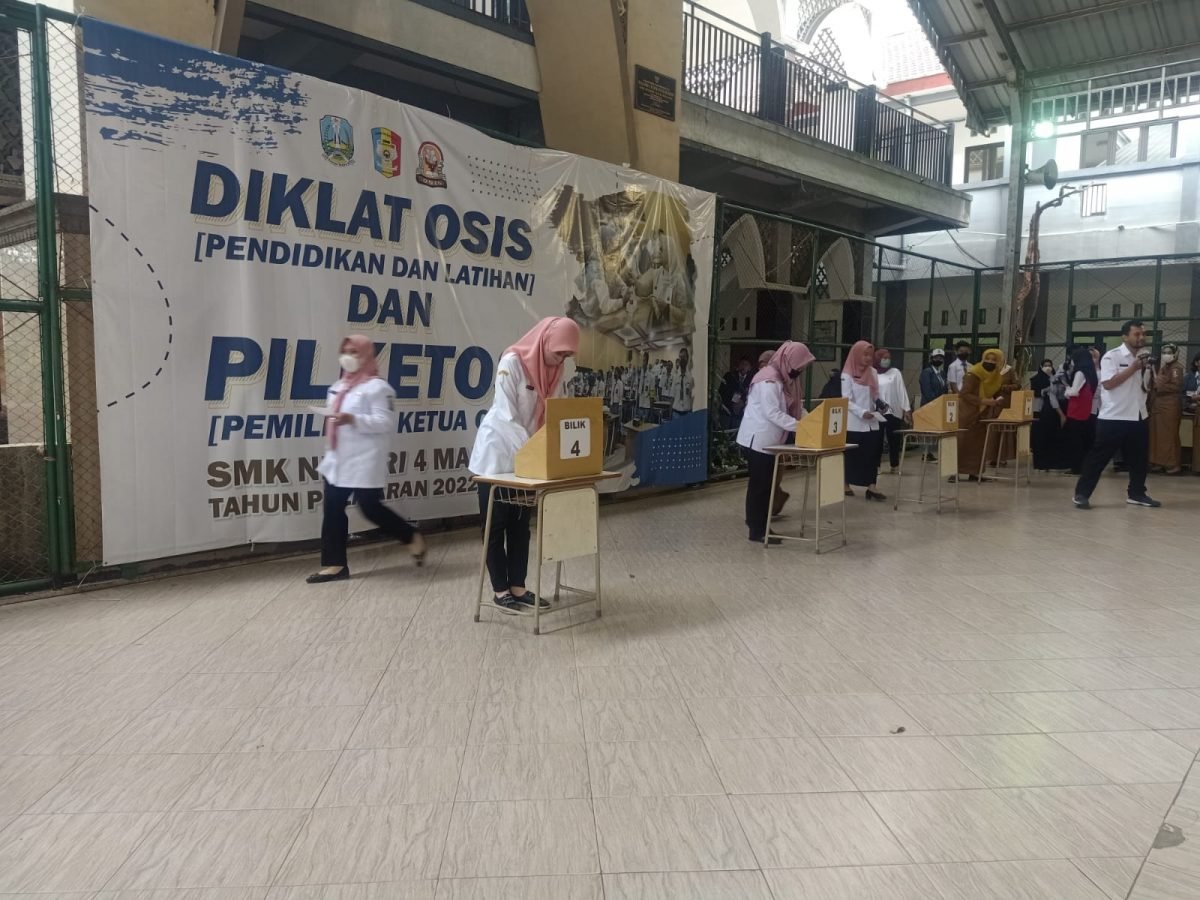 Pemilihan Ketua OSIS (Pilketos) 2022/2023 “Satu Suara Suara Grafika ...